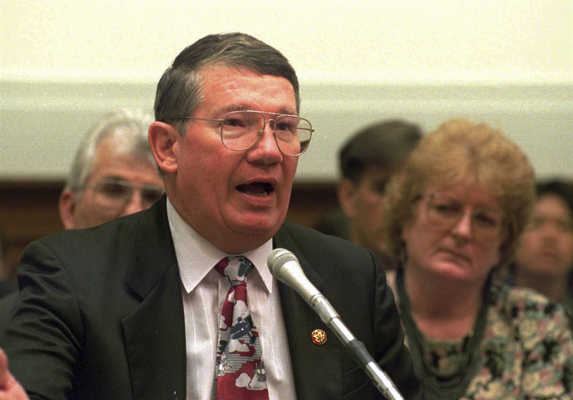 Morre Randy “Duke” Cunningham, primeiro ás americano da Guerra do ...