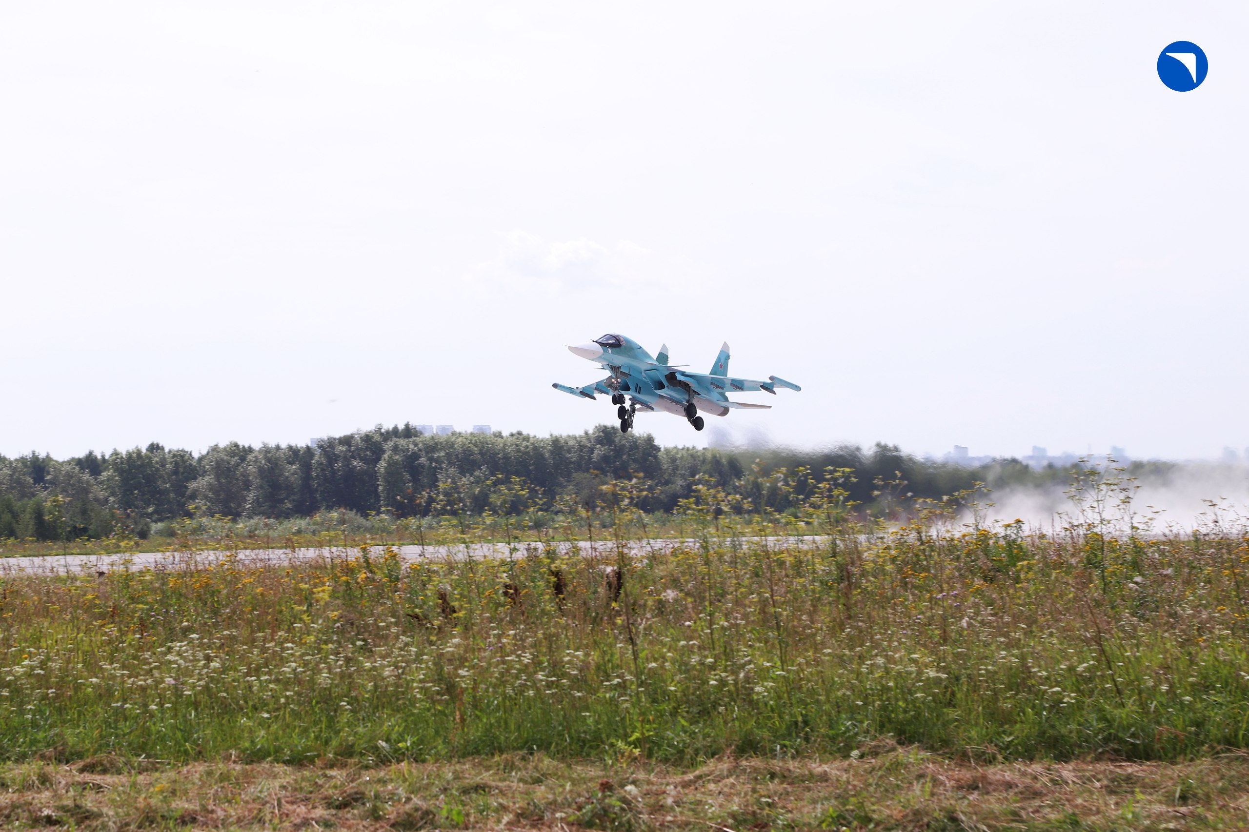 IMAGENS: Rússia fortalece aviação de combate com nova entrega de jatos ...