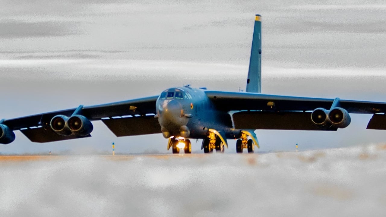 Novo radar do B-52 se aproxima dos testes de voo após revisão de custos ...