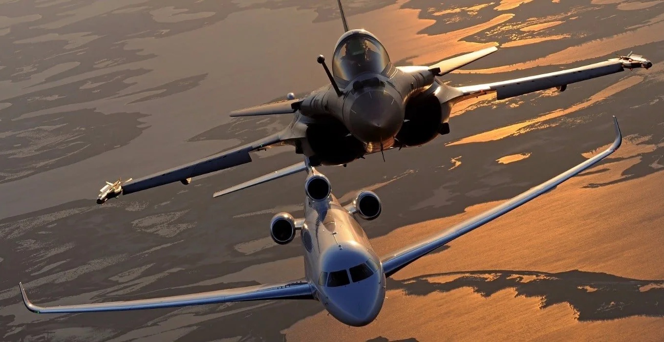 Dassault Aviation inaugura fábrica ultramoderna próximo a Paris para ...