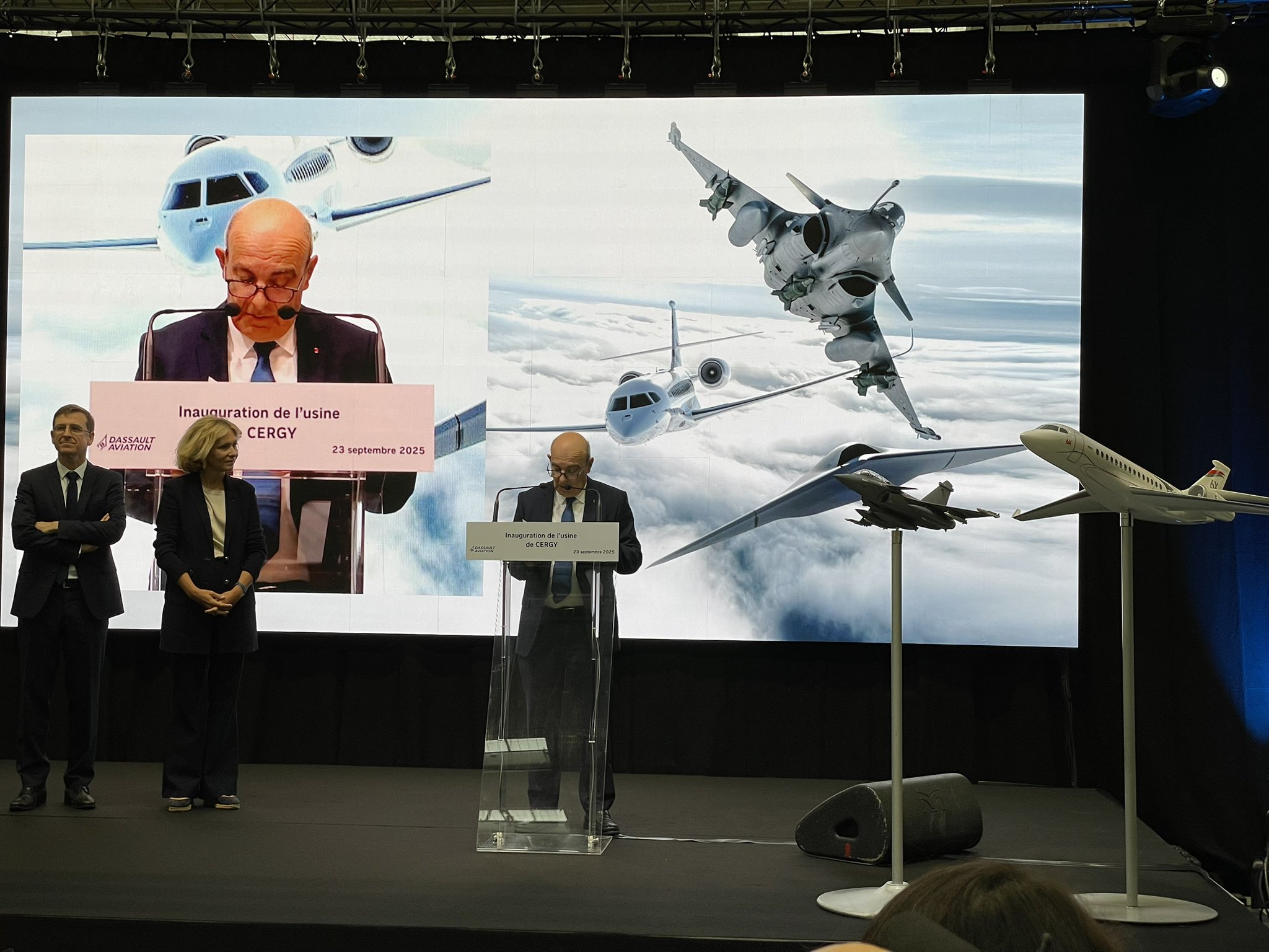 Dassault Aviation inaugura fábrica ultramoderna próximo a Paris para ...