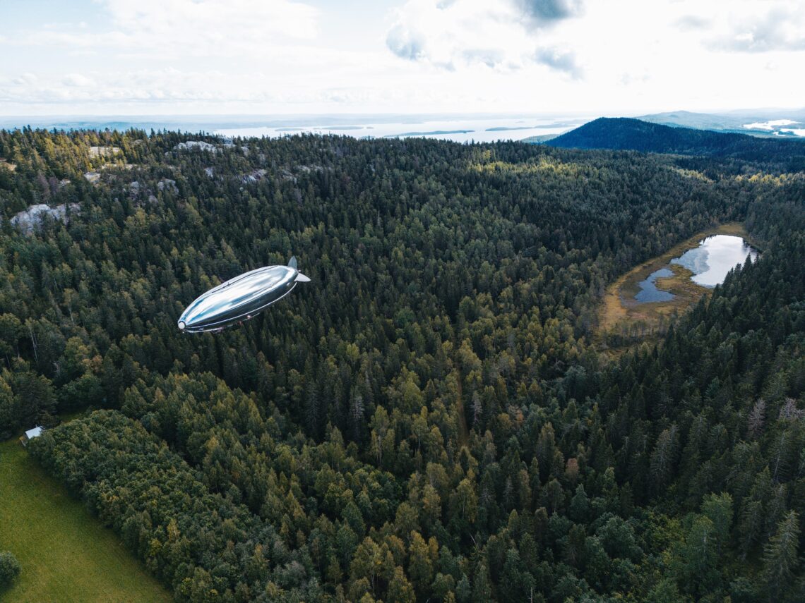 OTAN testa balão de reconhecimento finlandês Kelluu durante o Exercício ...