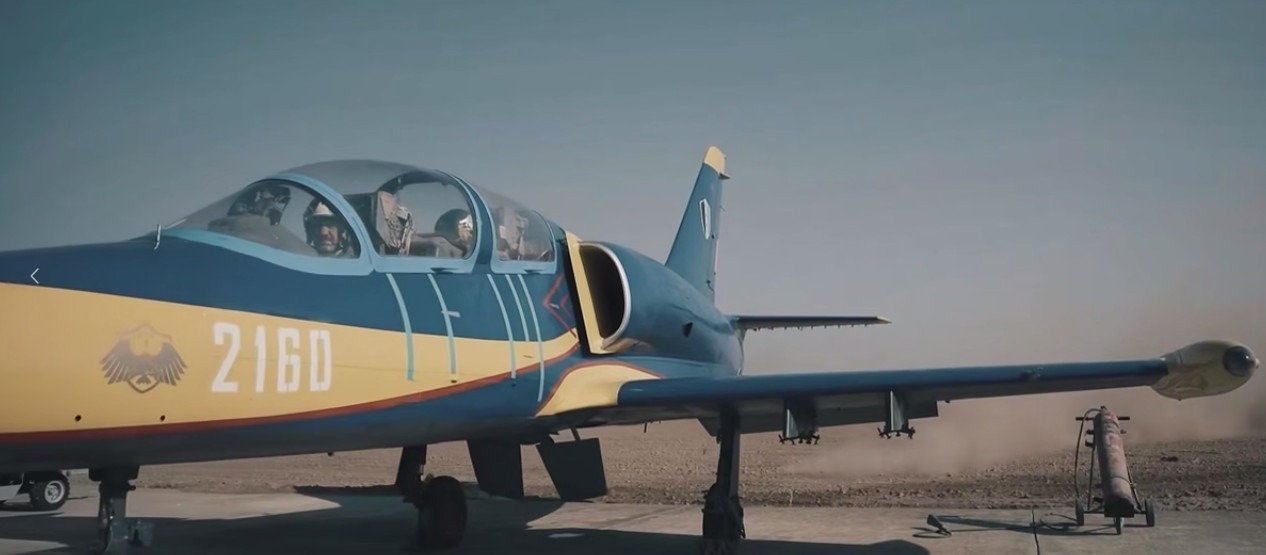 VÍDEO: Força Aérea da Síria unificada realiza primeiros voos após queda ...