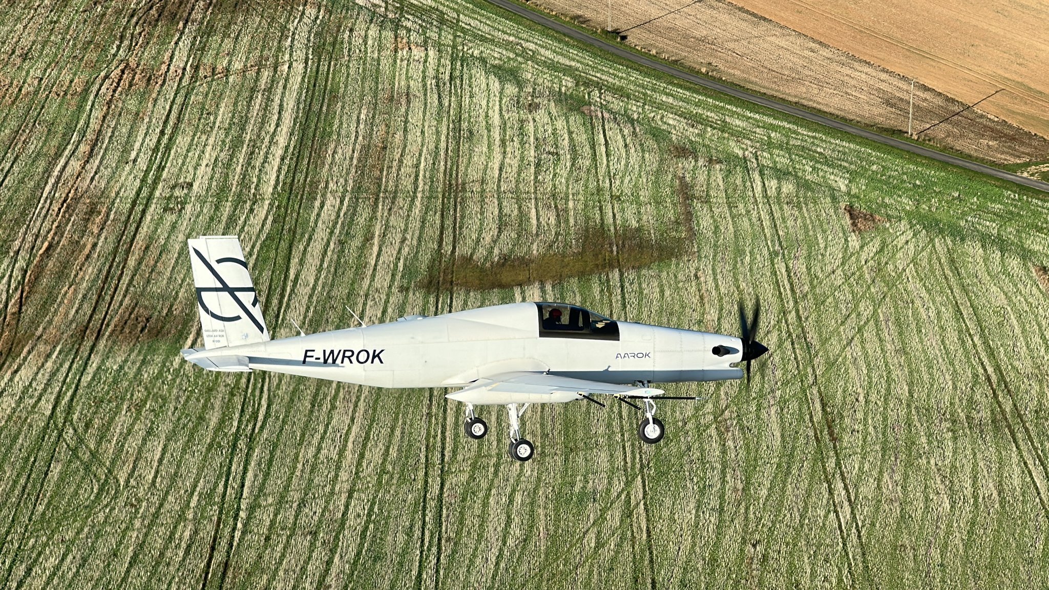 Alternativa europeia ao MQ-9 Reaper, drone francês Aarok realiza primeiro voo… com piloto a ...