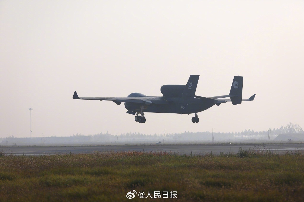 China realiza primeiro voo do gigantesco “drone-mãe” Jiutian, capaz de ...