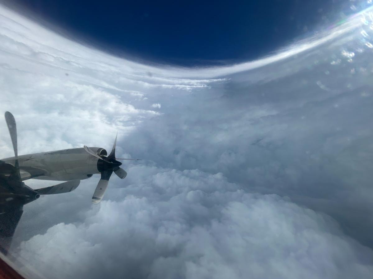 Hurricane Hunters encerra temporada 2025: 10.000 horas de voo e três ...