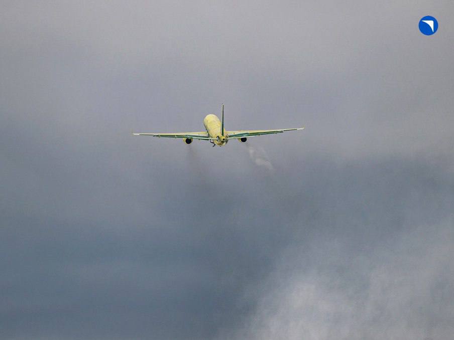 Rússia conclui nova aeronave Tu-214 totalmente nacional, mas jato não ...