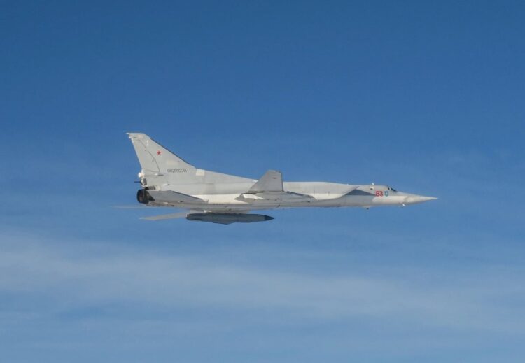 Rússia ataca região de Kiev com mísseis soviéticos Kh-22 lançados por ...