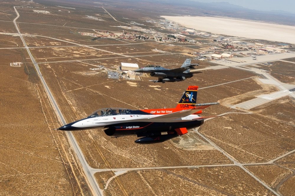 VÍDEO: Lockheed Martin testa inteligência artificial tática no X-62A ...