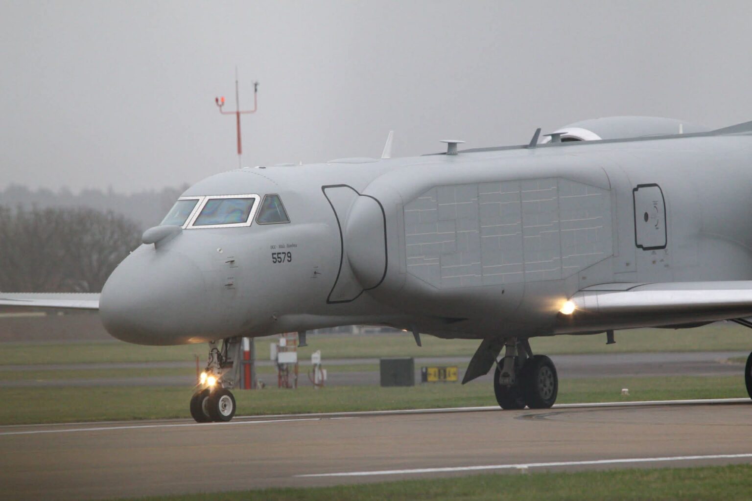 EA-37B chega ao Reino Unido e pode marcar estreia em combate na guerra ...